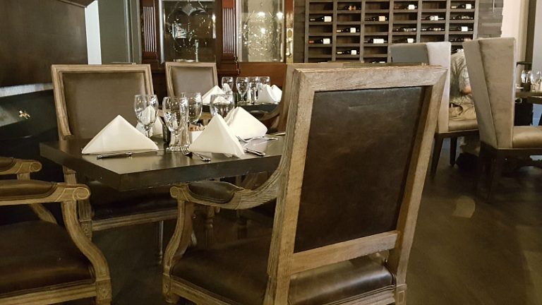 Historic Santa Maria Inn Restaurant - Mama Likes To Cook