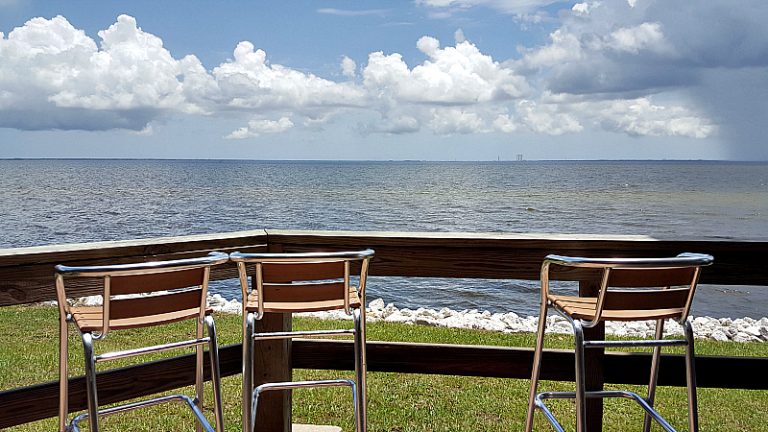 Titusville Waterfront Dining at Shiloh's - Mama Likes To Cook