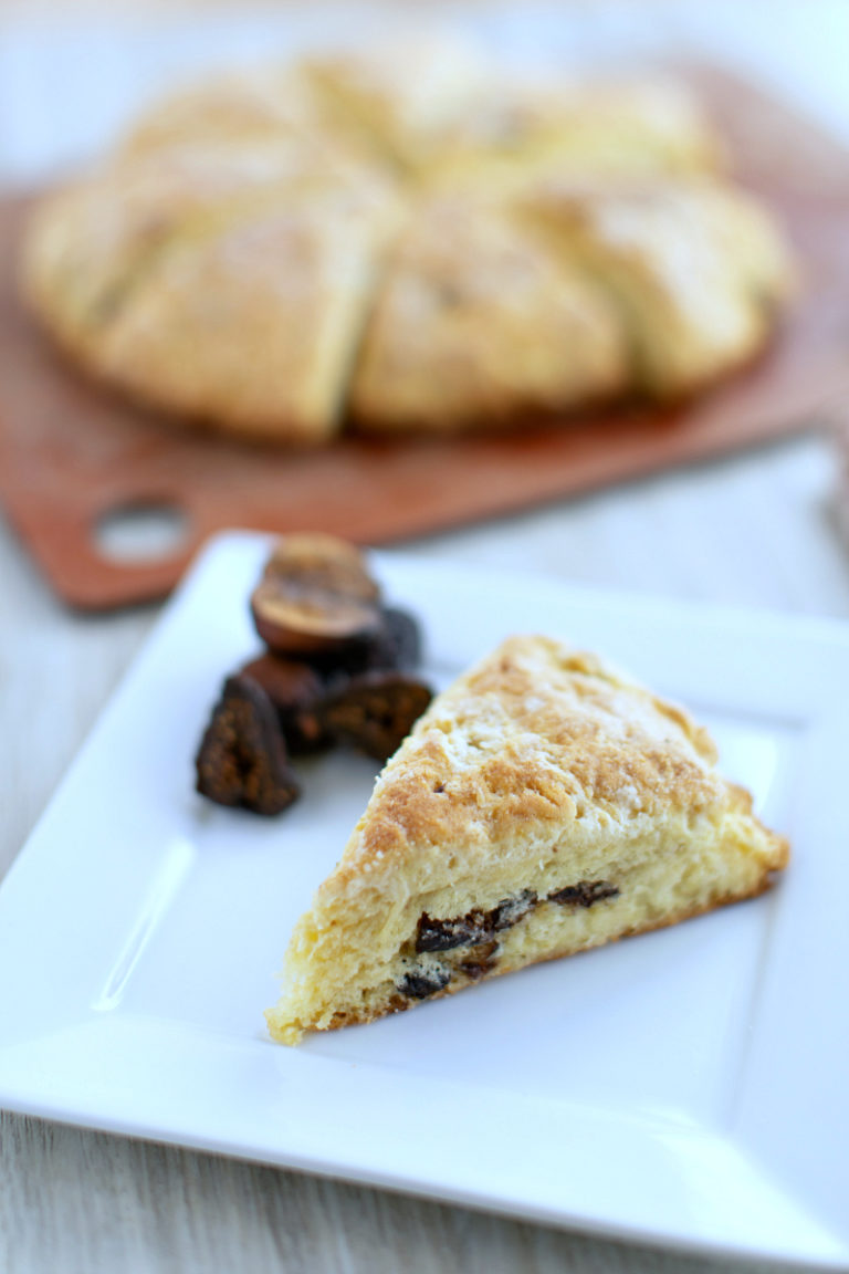 Cast Iron Fig Scones Recipe - Mama Likes To Cook
