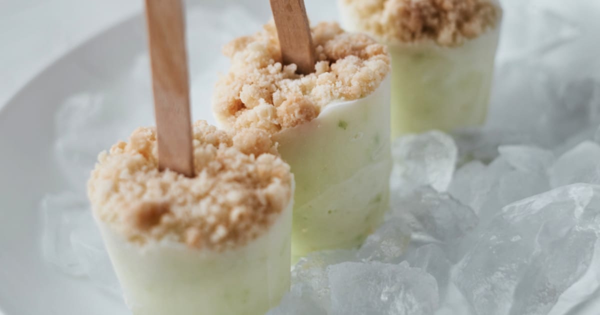 Easy Key Lime Pie Popsicles Recipe - Mama Likes To Cook