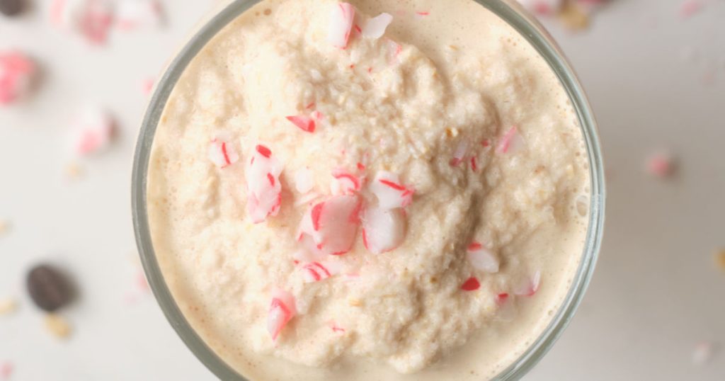 Mocha Peppermint Smoothie Recipe with Oats - Mama Likes To Cook