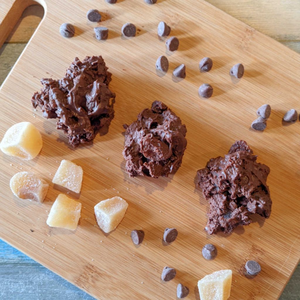 Chocolate Ginger Clusters Recipe - Mama Likes To Cook