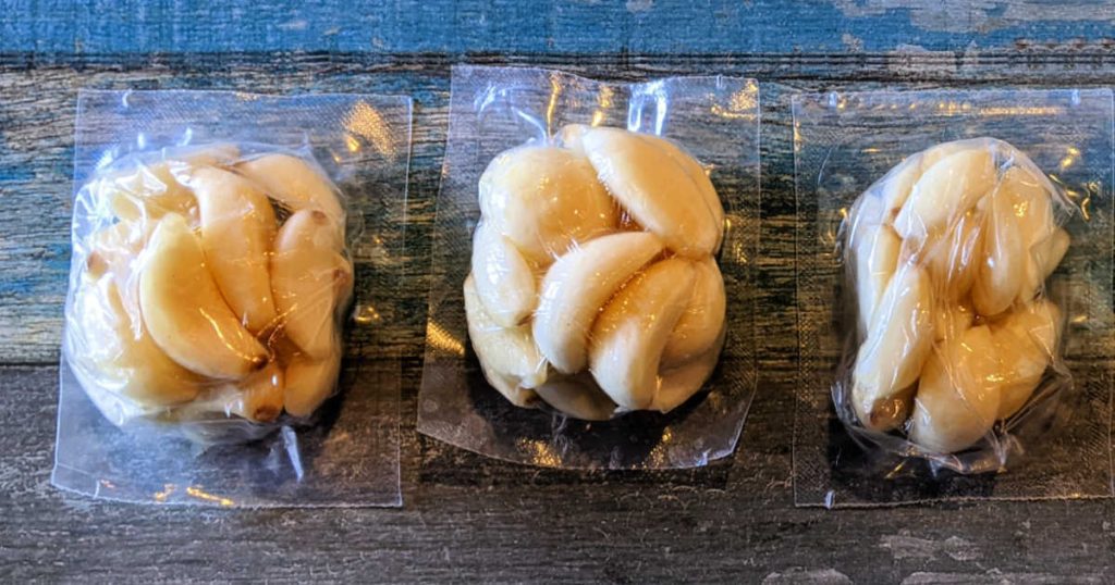 Vegan Ginger Garlic Gai Lan Recipe - Mama Likes To Cook