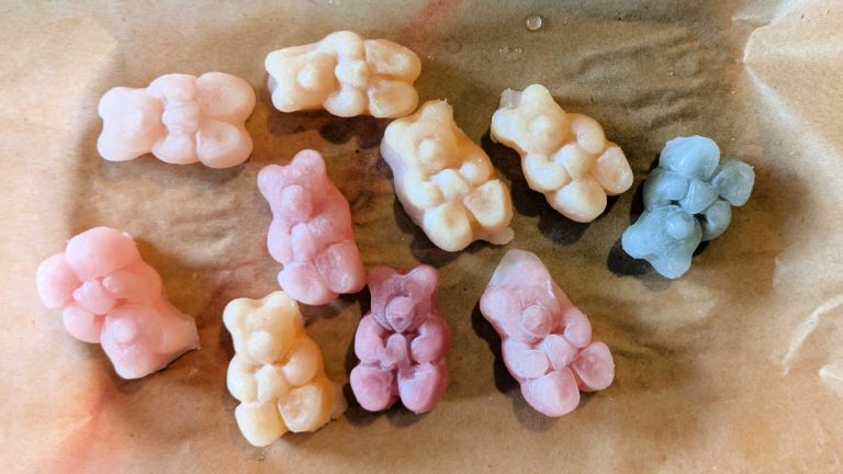 🌈🧊 Frozen Sprite Gummy Bears Recipe - Mama Likes To Cook